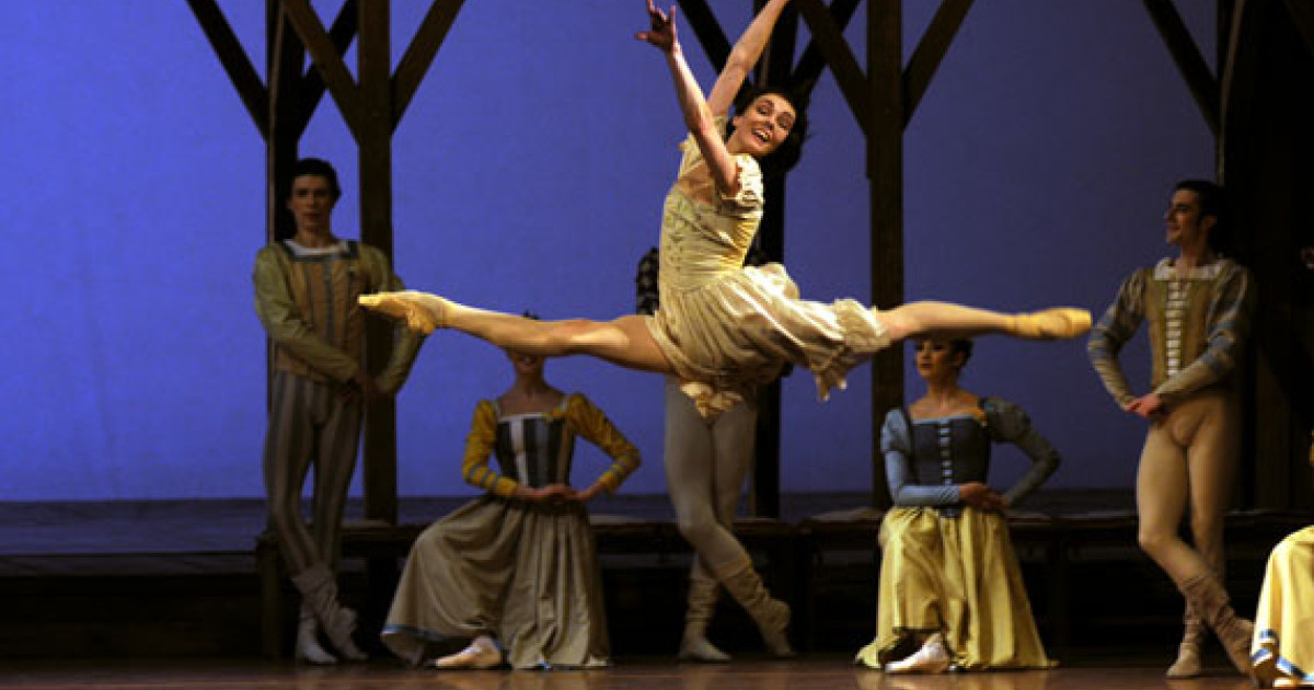 Sportlicher Fight einer Brio-Ballerina