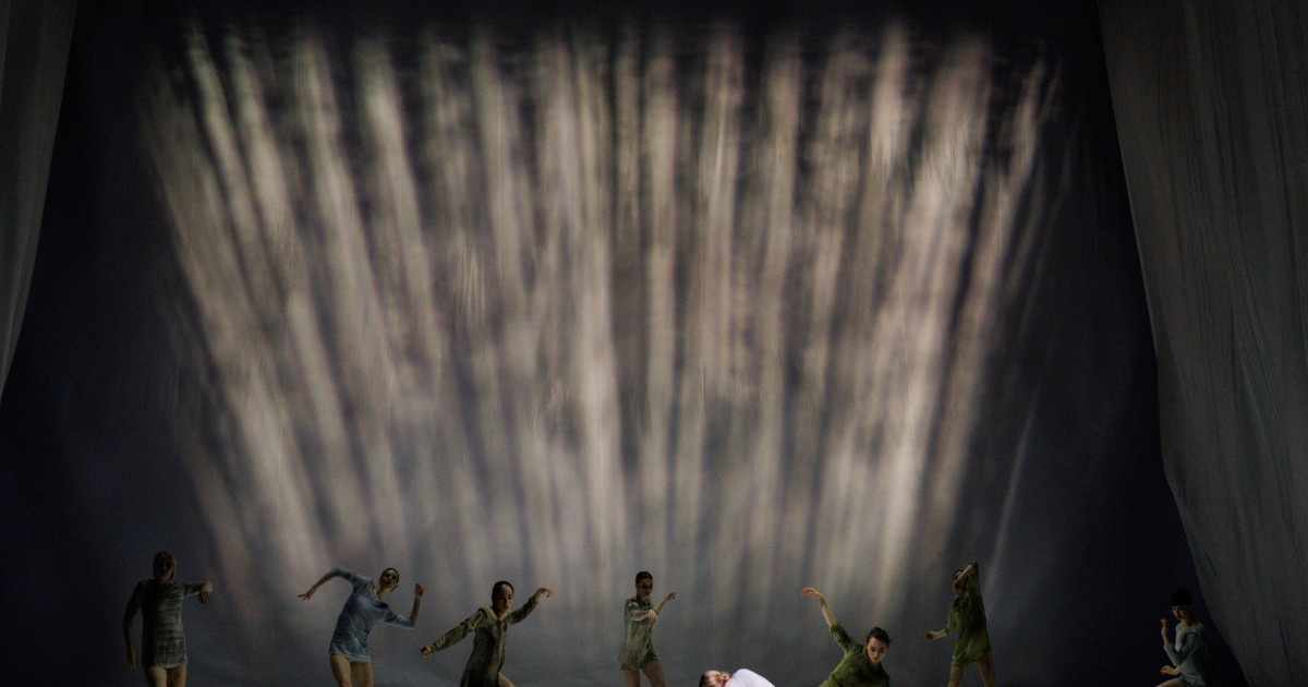 Tanz Linz mit „Fall“ von 2015 und „Orbo Novo“ von 2009