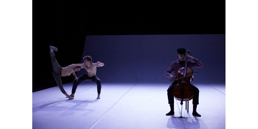 Premonitions of a larger plan Dresden Frankfurt Dance Company