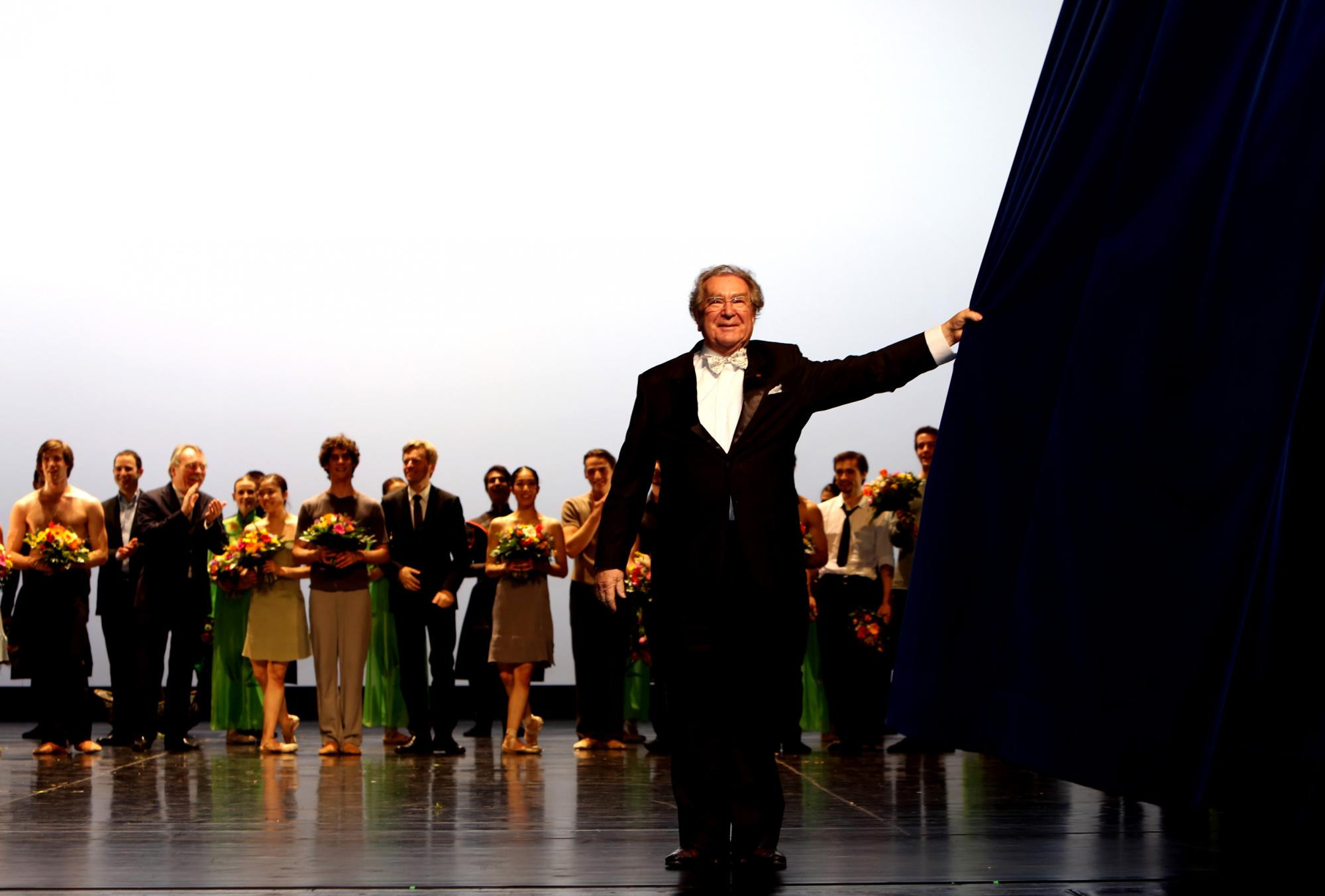 Ulrich Roehm wird zum Abschied geehrt