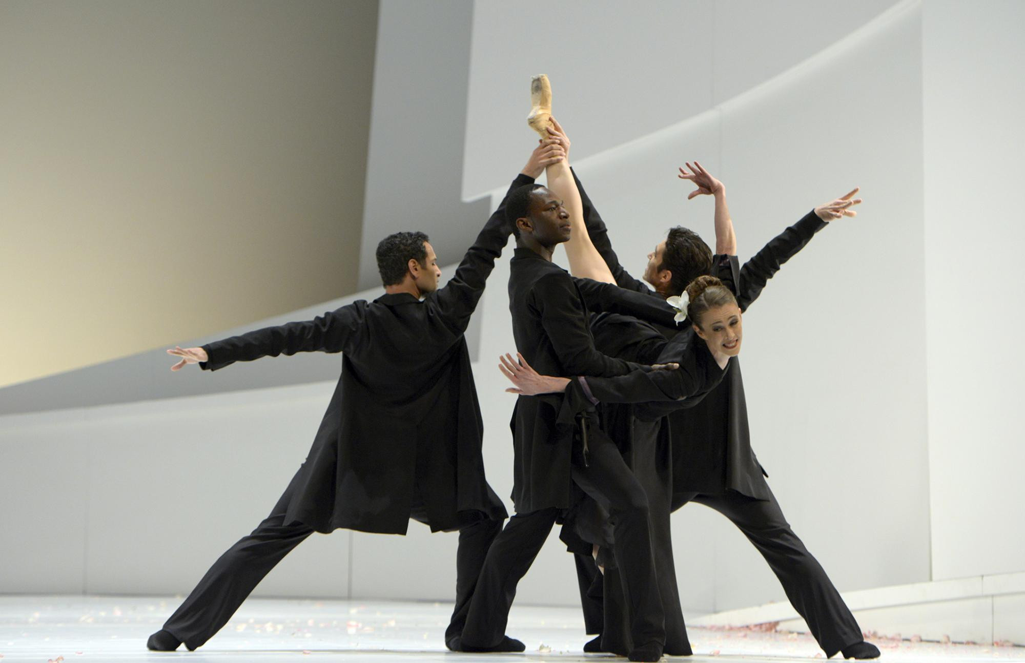 David Dawsons „Giselle“ Aalto Ballett im Revier