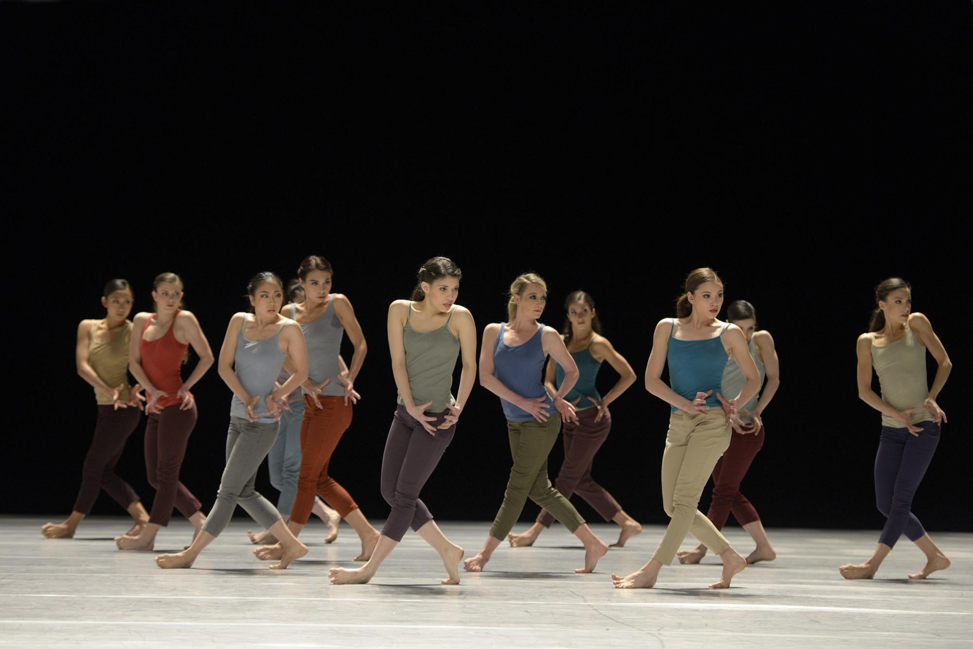 Ohad Naharins „Decadance“ Leipziger Ballett