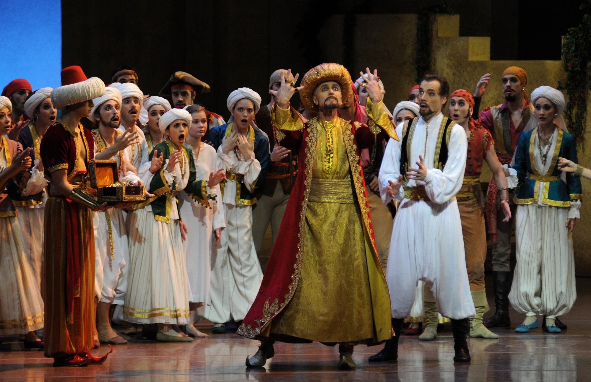 Liebevoll anerkennendes Schmunzeln Liska Corsaire