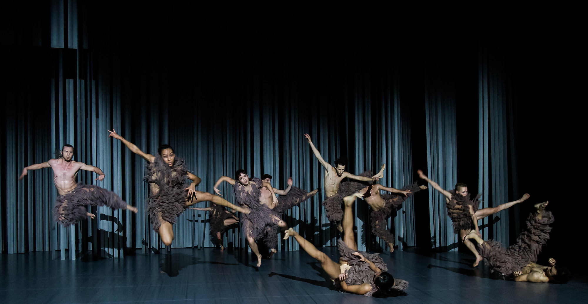 Der neue Tanzabend „Khôra“ von Naninne Linning