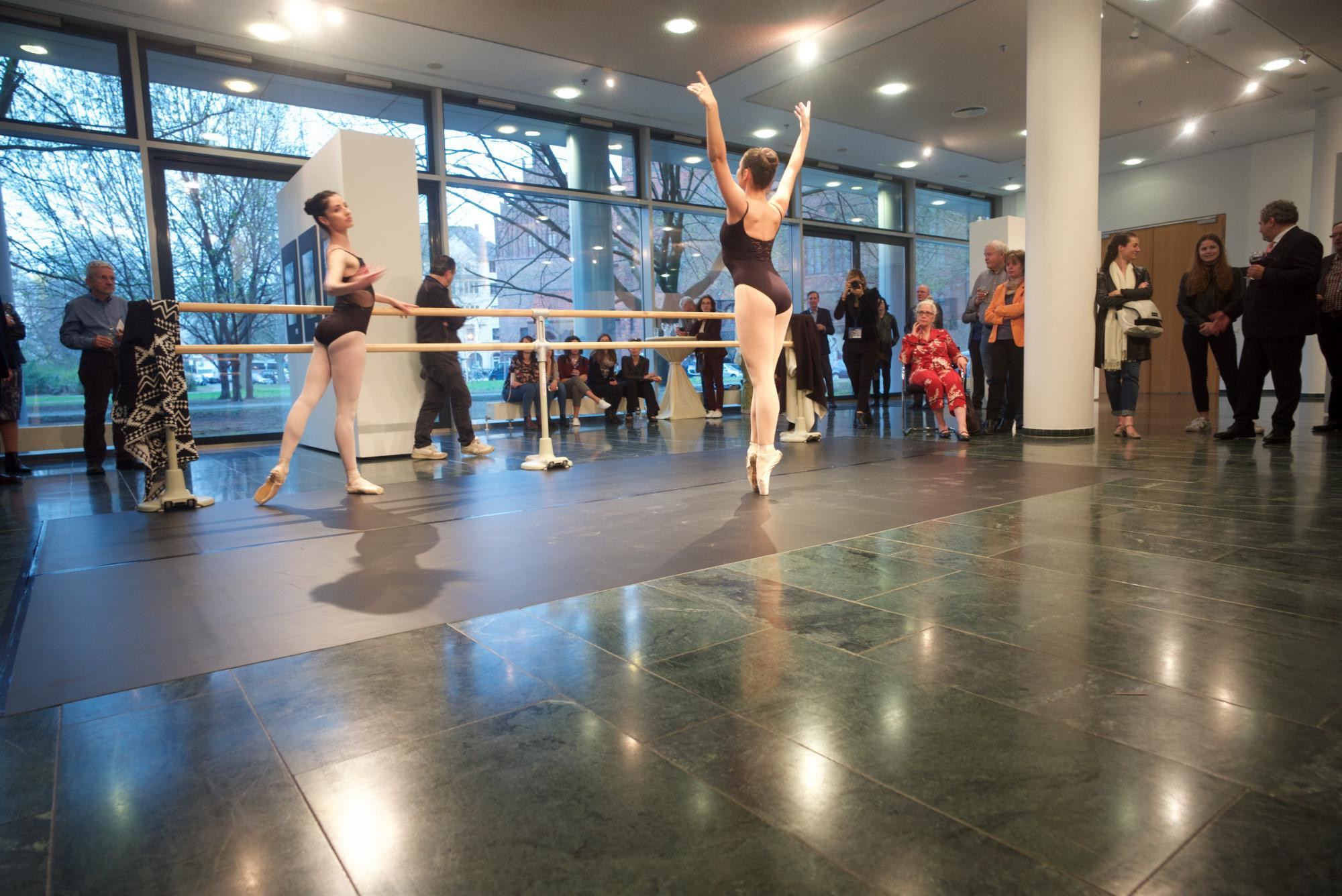 Dancer inside Brazil Simone Ghera Berlin