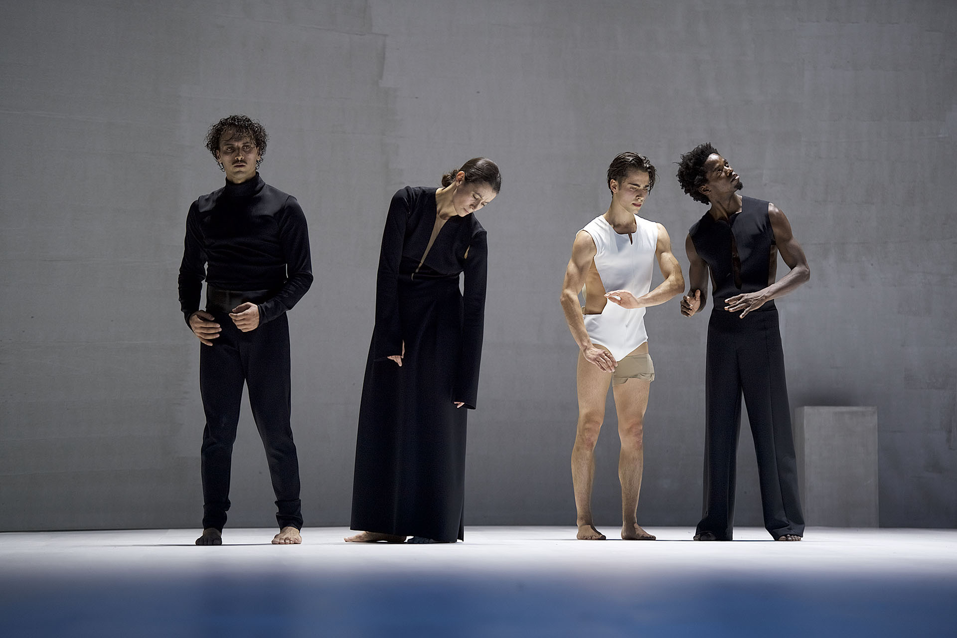 rauschen Sasha Waltzs Guests Volksbühne Berlin