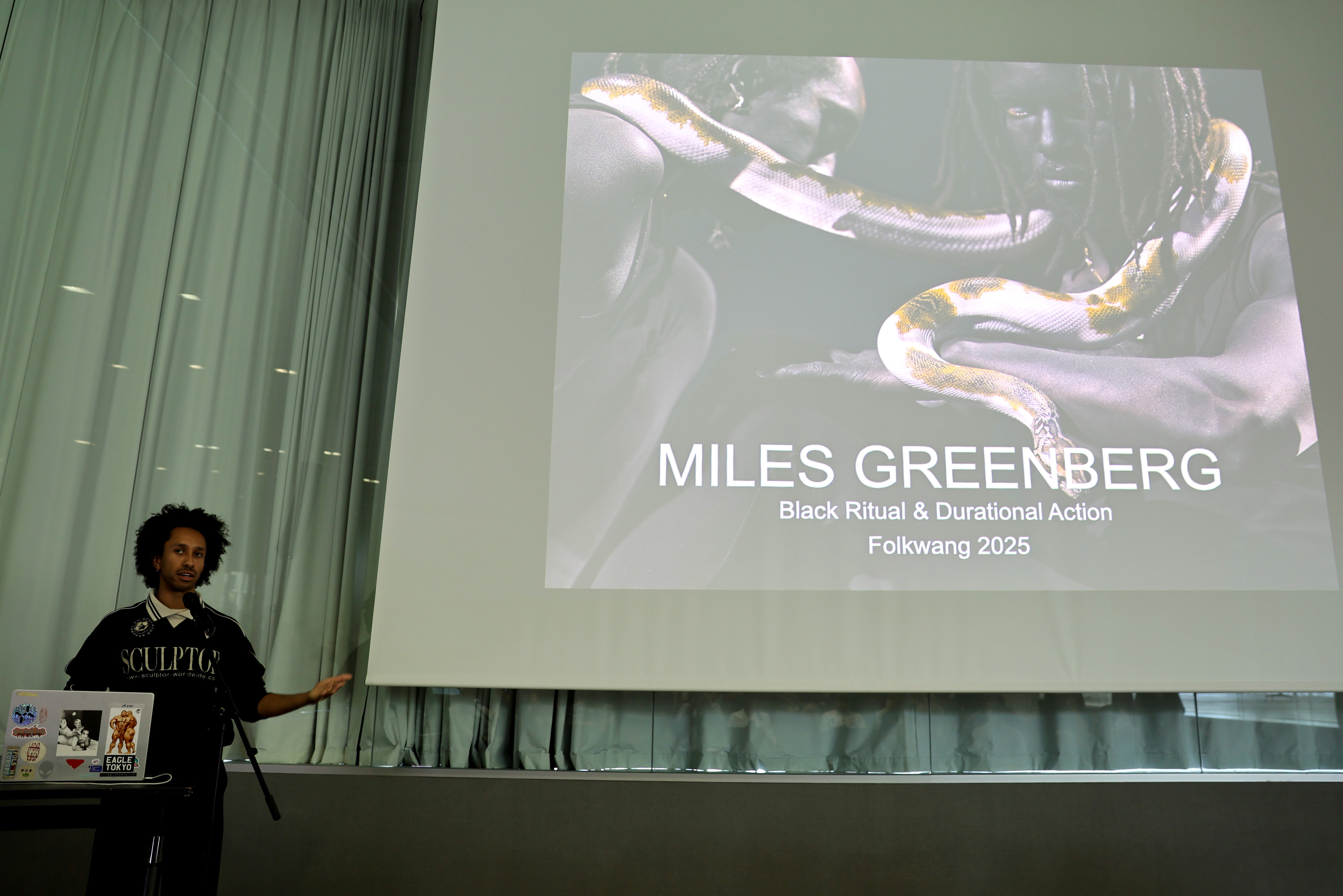 Mit Miles Greenberg ins Sommersemester