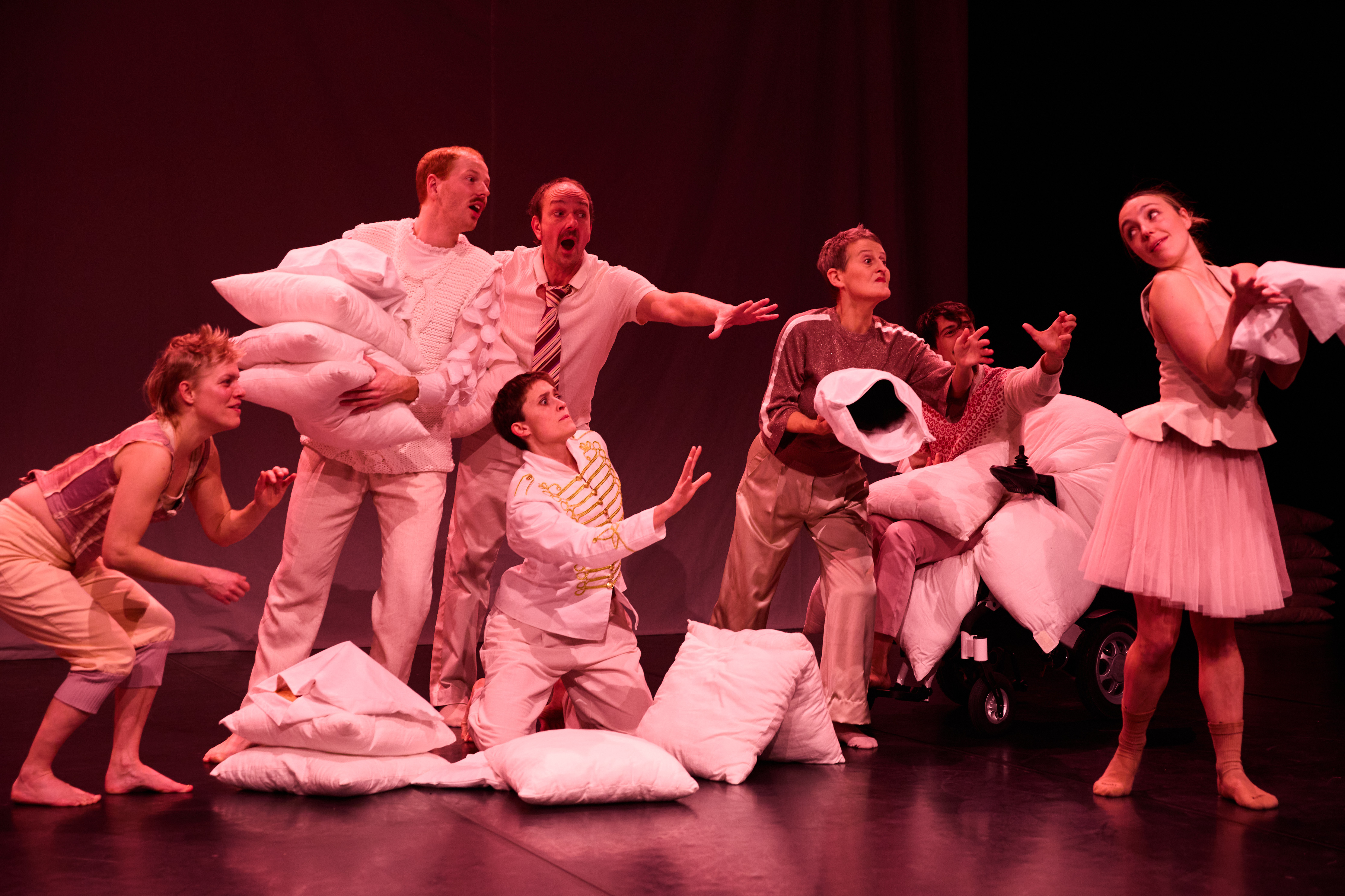 „Nutcracker. Now“ von Curtis & Co. – dance affairs